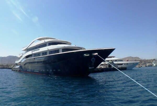Luxury Red Sea Liveaboard | Sharks, Wrecks, Reefs & Tec Diving